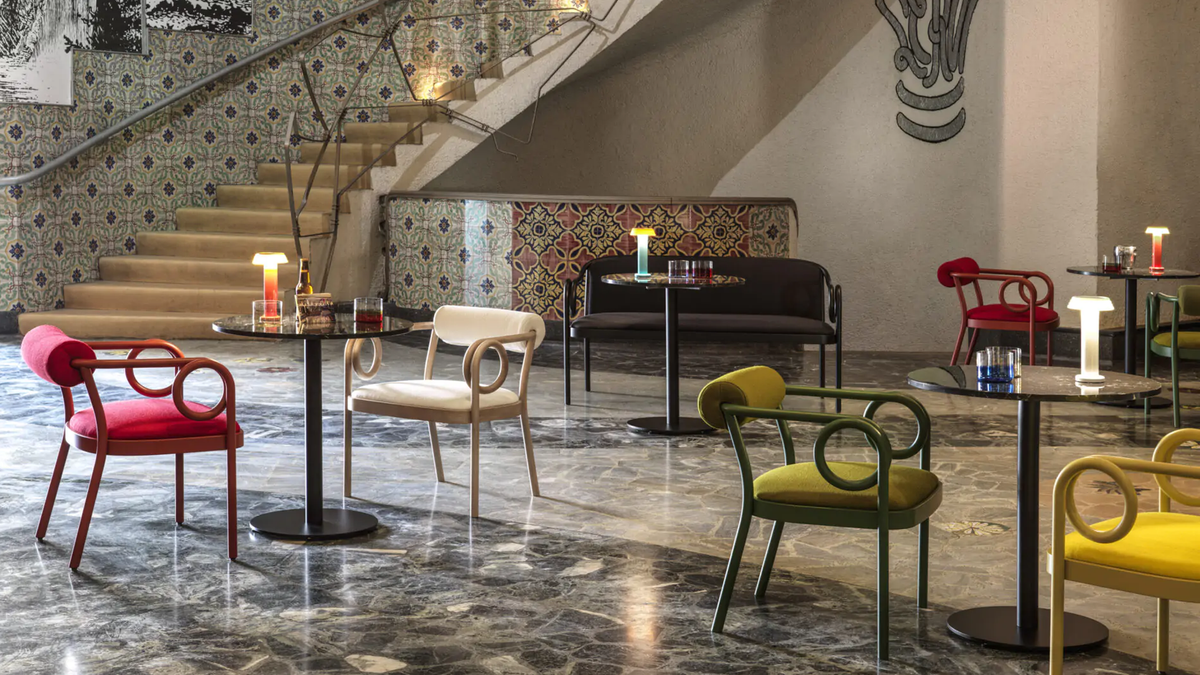 Gebrüder Thonet Vienna – Verso