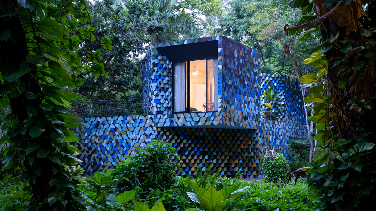 Young Projects – Verso