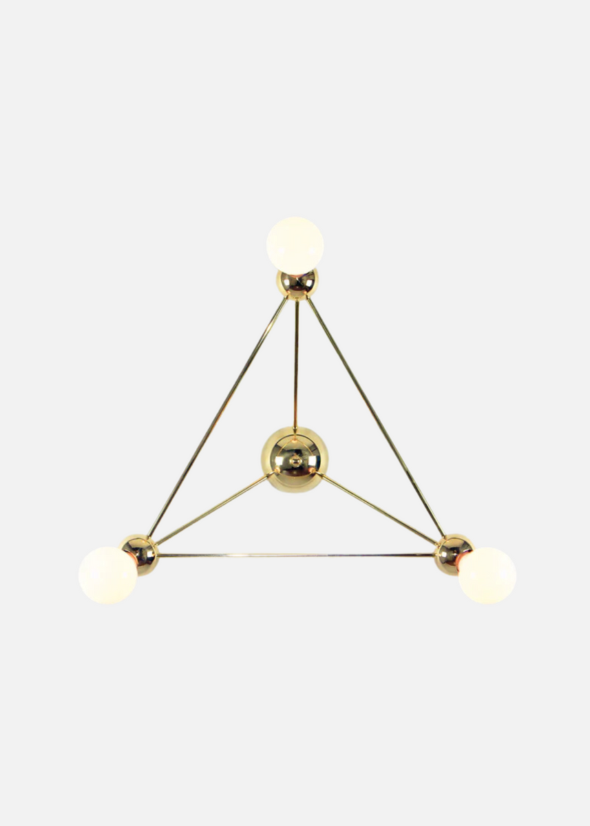 Lina 03 LG Triangle Wallmount – Verso